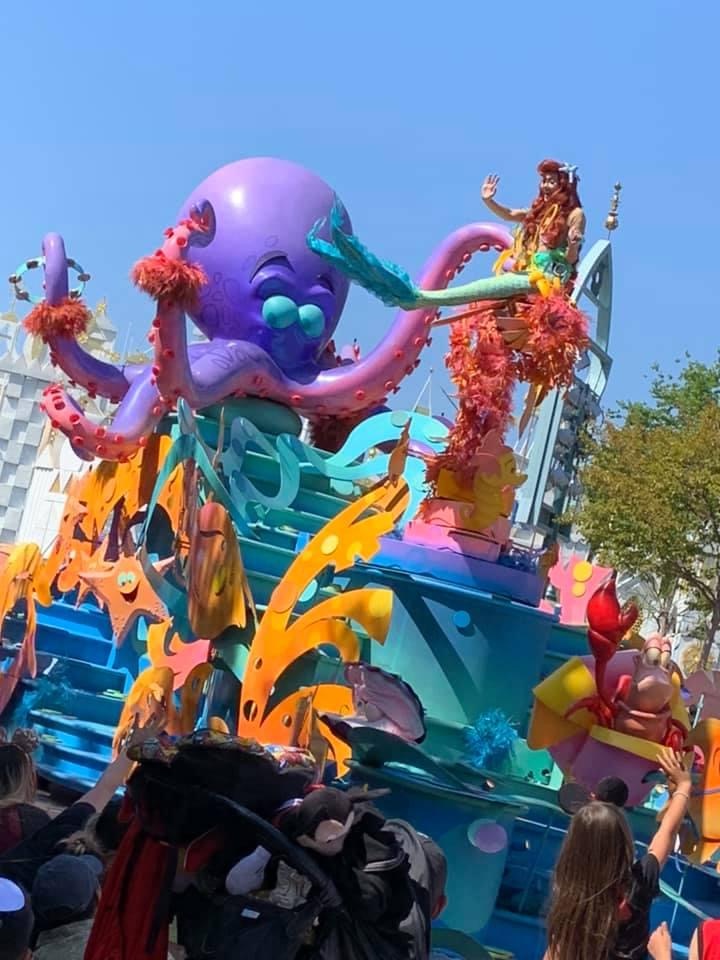 Mickey’s Soundsational Parade – Redeemingbeautyfamilyadventures